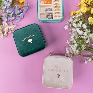 Personalized Italian Velvet Jewelry Case-necklace Ring Box-travel ...