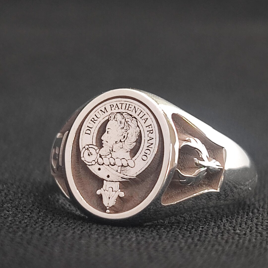Family Crest & Coat of Arms Signet Ring, Custom Silver Rings for Men ...