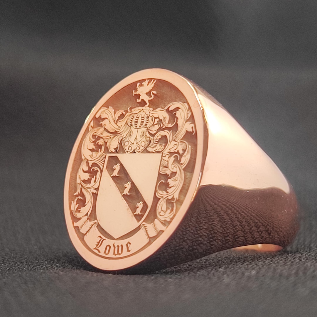 Traditional Family Crest Signet Ring, Gold Men Signet Ring ...