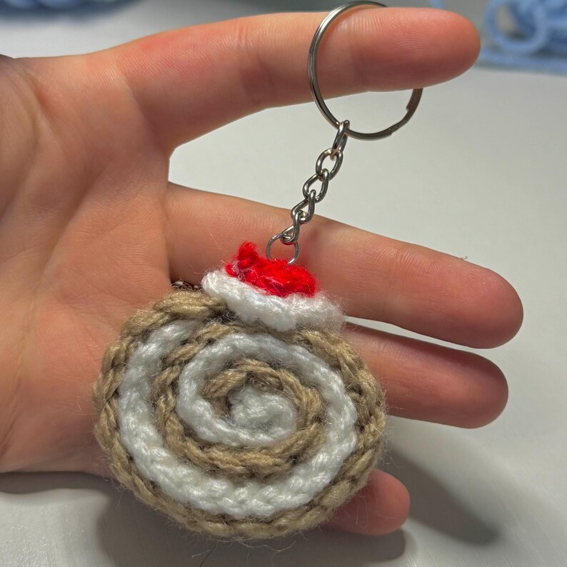 Crochet Swiss Roll Cake Keychain – Kawaii Dessert Charm – Pastel ...