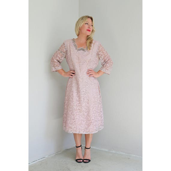 1950s Vintage Form Fit Dusty Lavender & Lace Party Dr… - Gem
