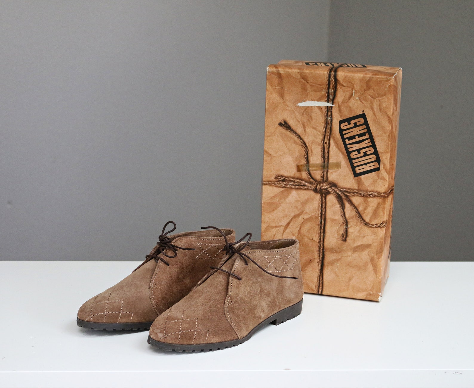Deadstock, 1990's Buskens Honeycomb and Suede Boots // Women's Size 5-1 ...