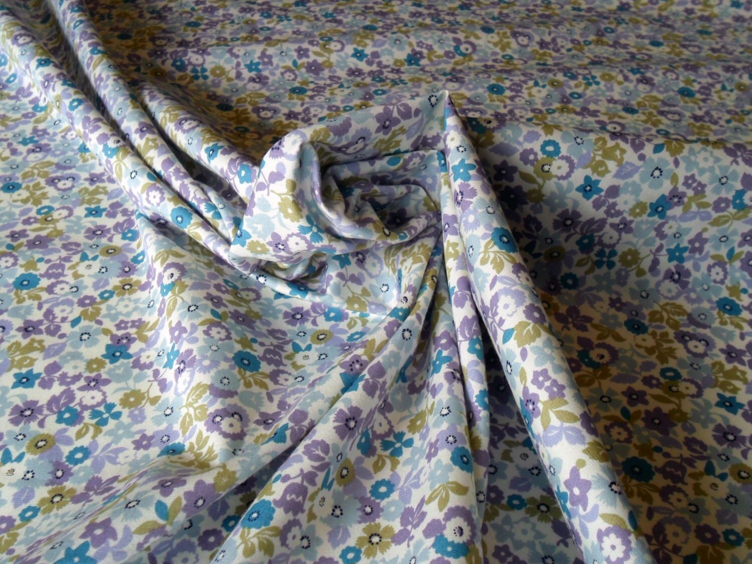 JAPANESE Multi Color Calico Floral Cotton Fabric. 45 Wide. 1/2 Yard - Etsy