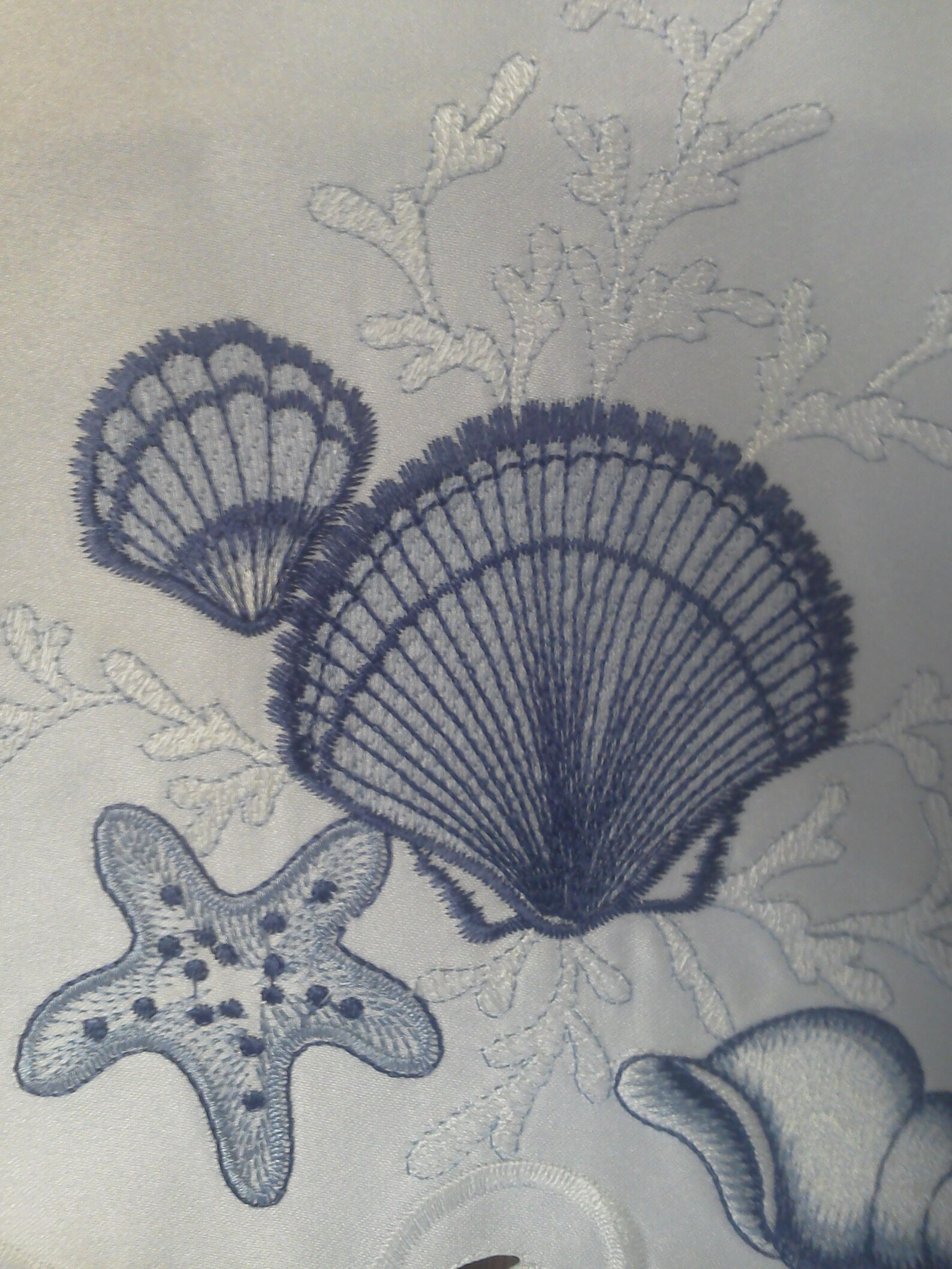 Fireplace Mantel Scarf With Nautical Seashells in Blue on Bleached ...