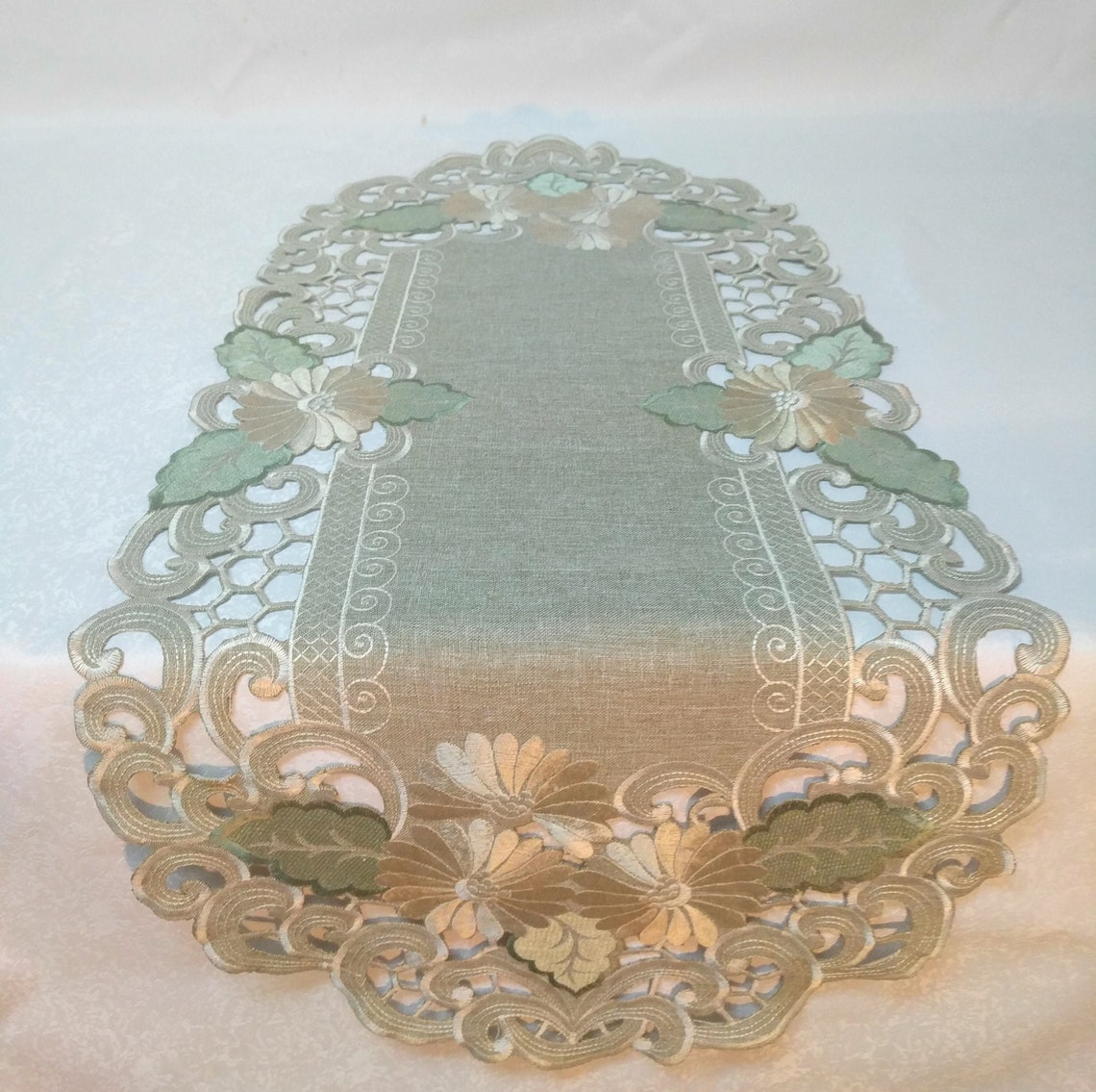 Table Runner Dresser Scarf Place Mat Table Cloth or Doily - Etsy