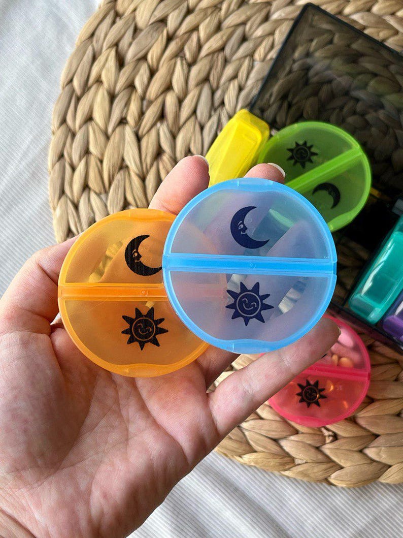 Pill Case 7 Day Pill Organizer Portable Pill Case Mini Medication ...