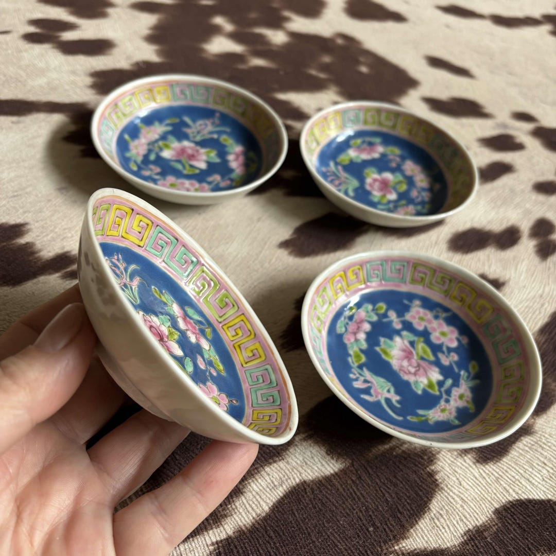 Set of 4 Asian Sauce Bowls - Floral Chinese Porcelain - Pink and Blue ...