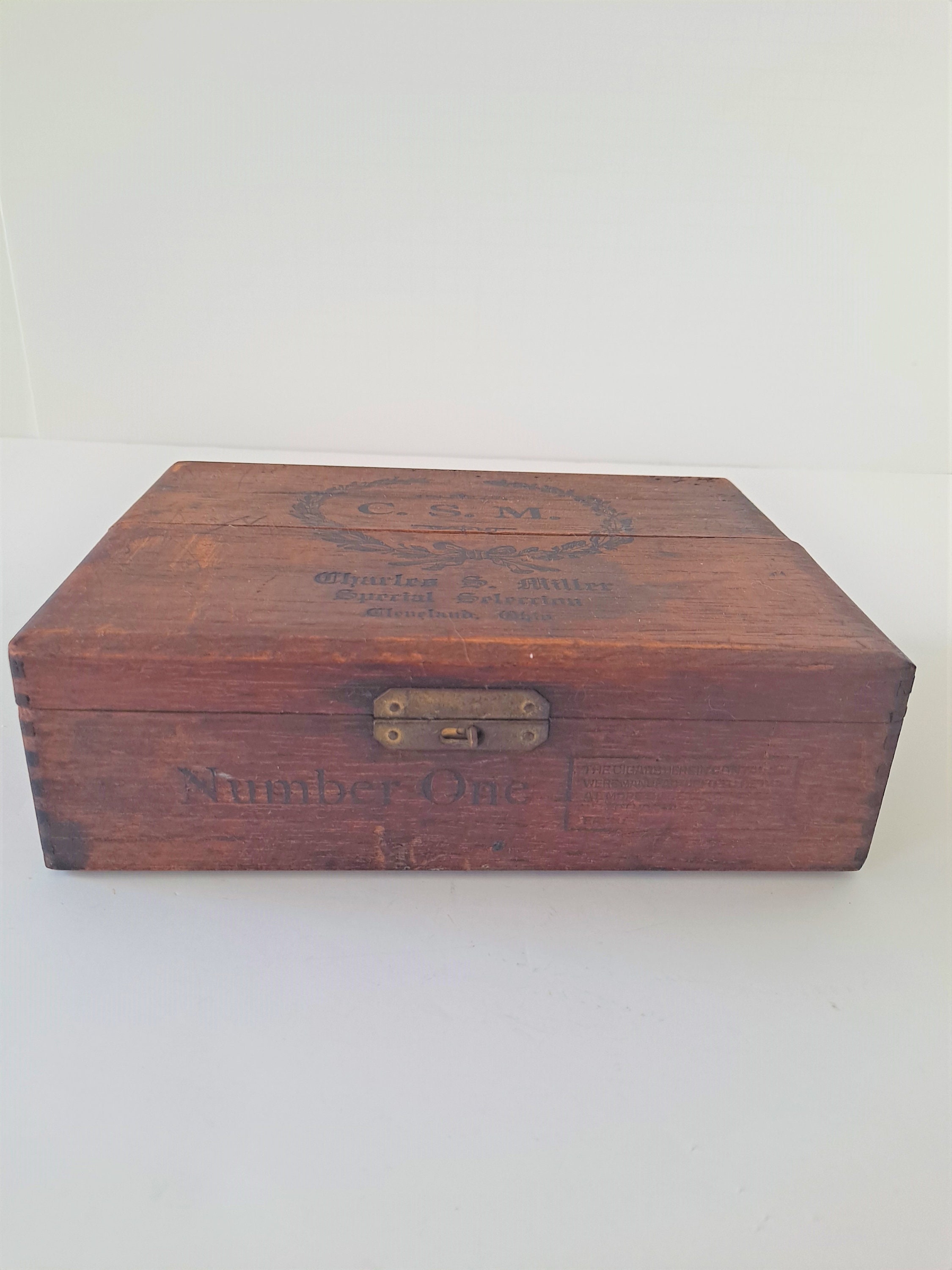 Dan Patch Cigar Box
