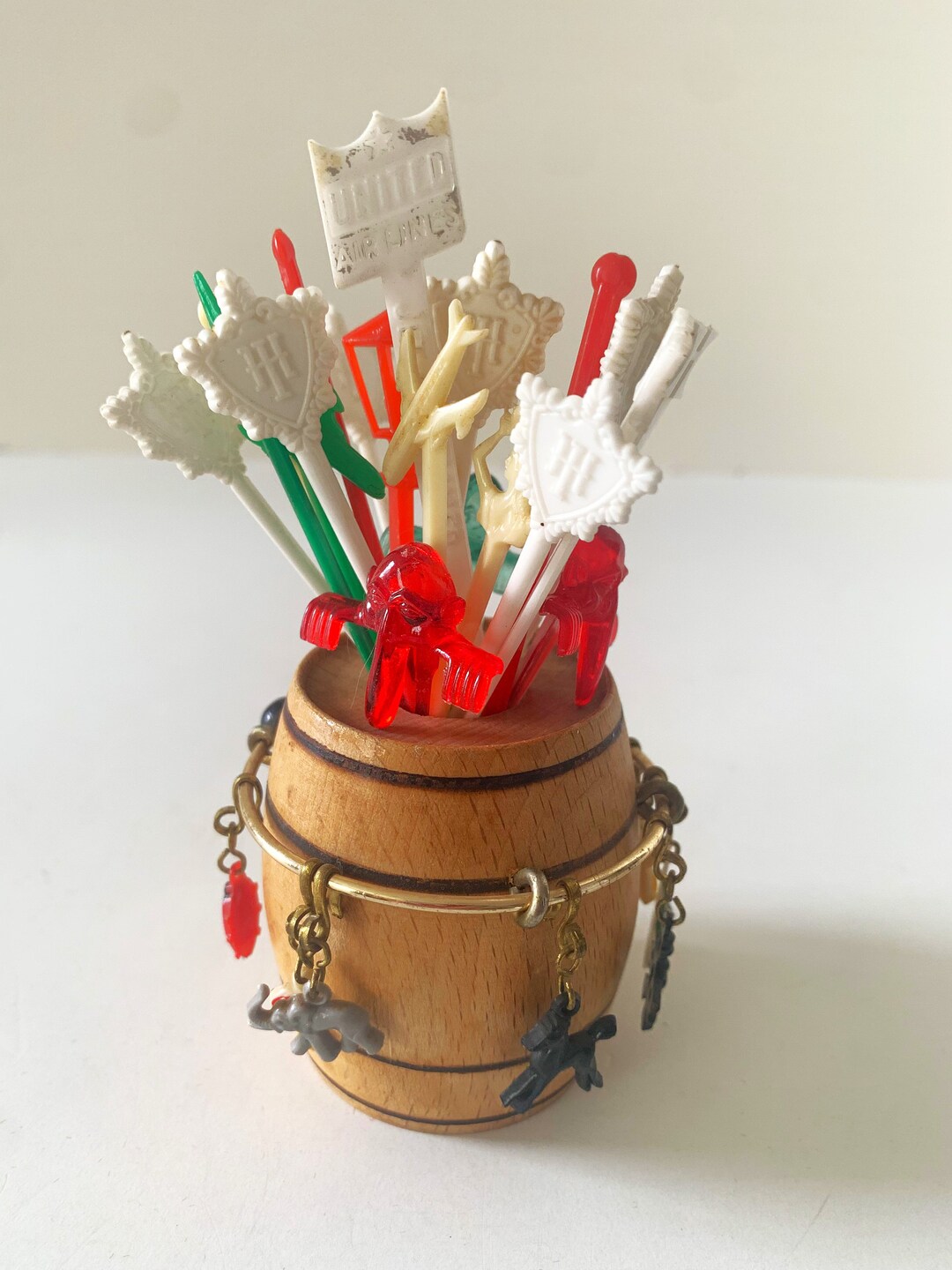 Vintage Horderve and Drink Charms Barrel Container - Etsy