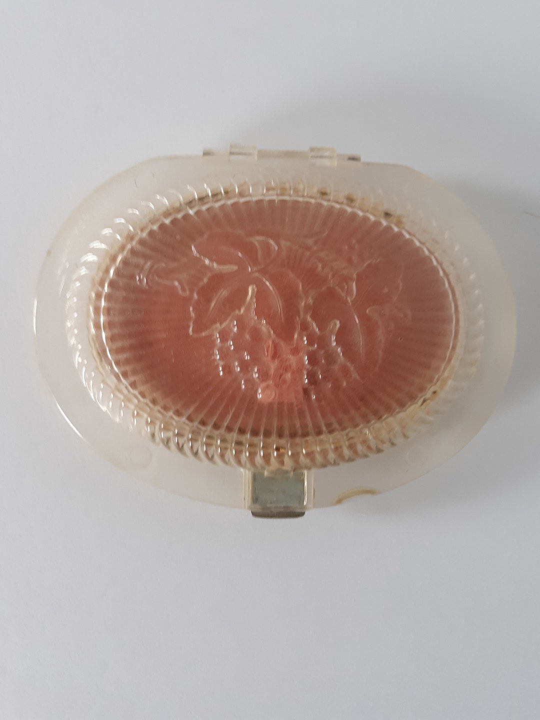 Vintage Ton-ton Clear Lucite Powder Compact With Grapes - Etsy