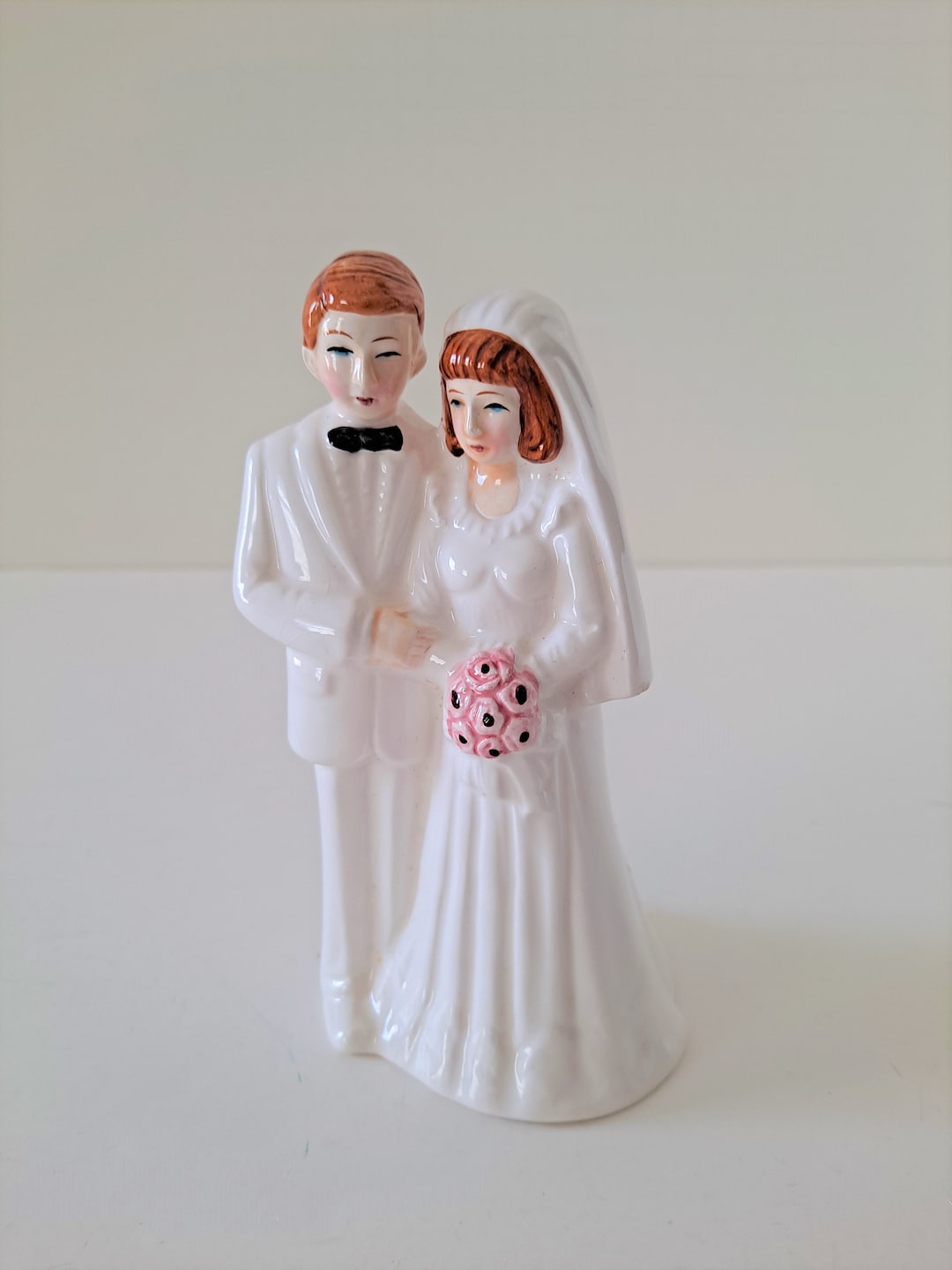 Vintage Porcelain Bride and Groom Figurine - Etsy