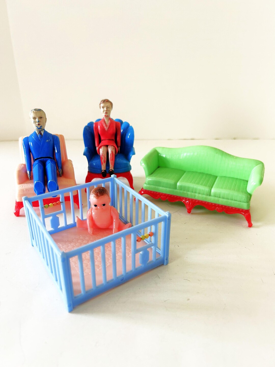 Vintage Renwal Dollhouse Furniture and People Set of 7 - Etsy