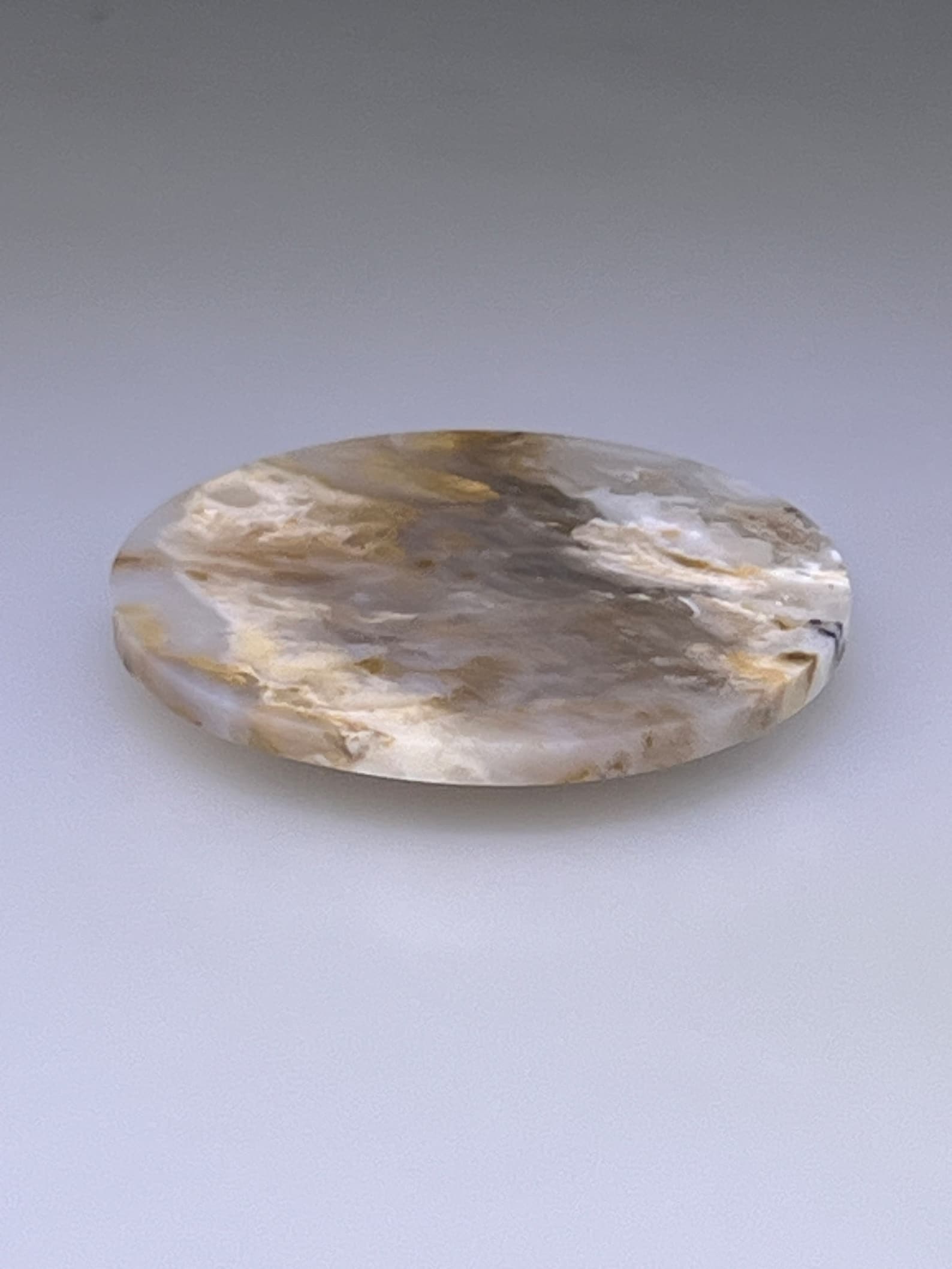 White, Beige, Flame Like Pattern Round Agate Cabochon, 46.14 Carats 005 ...
