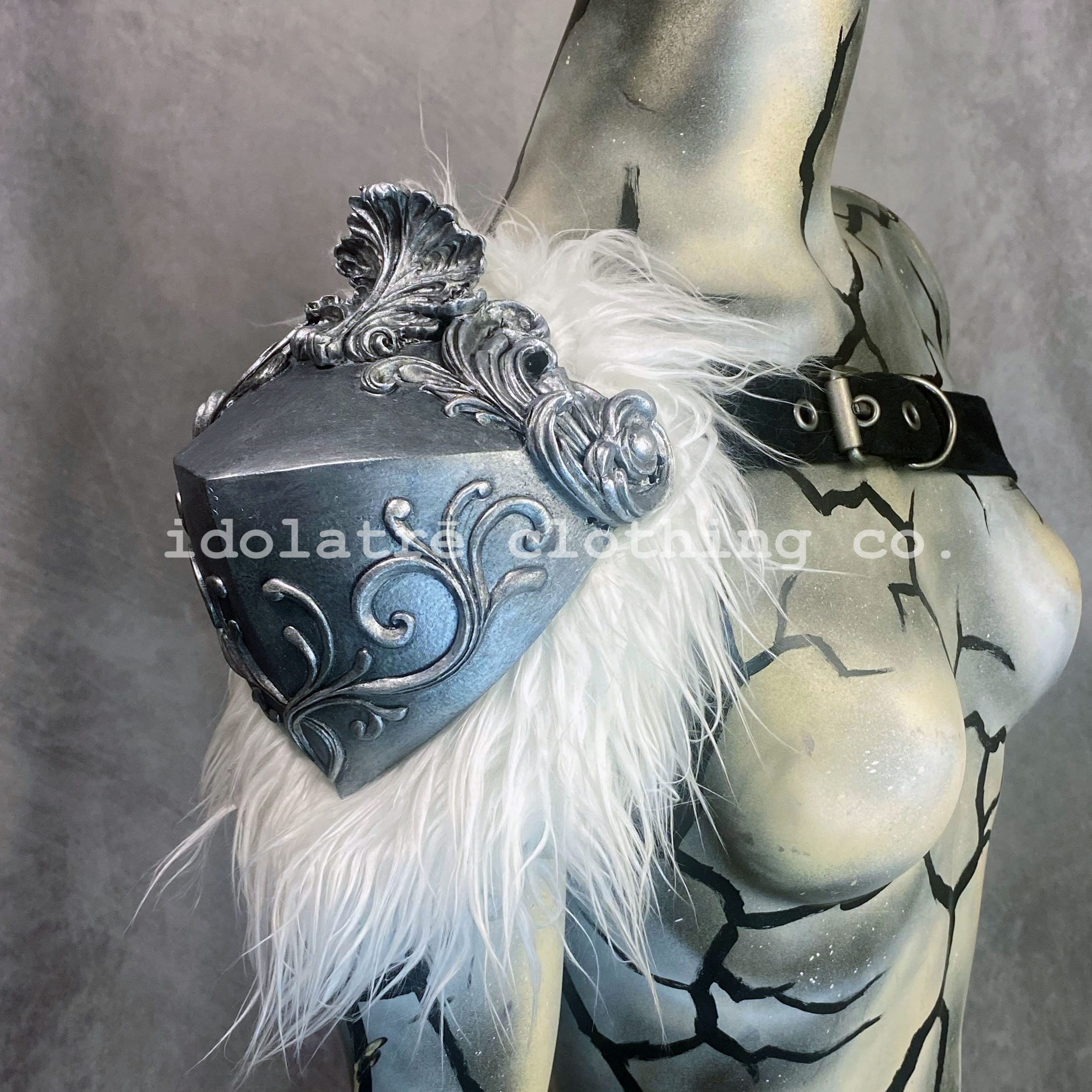 Rococo Filigree Fur Lined Pauldron Armor | Etsy