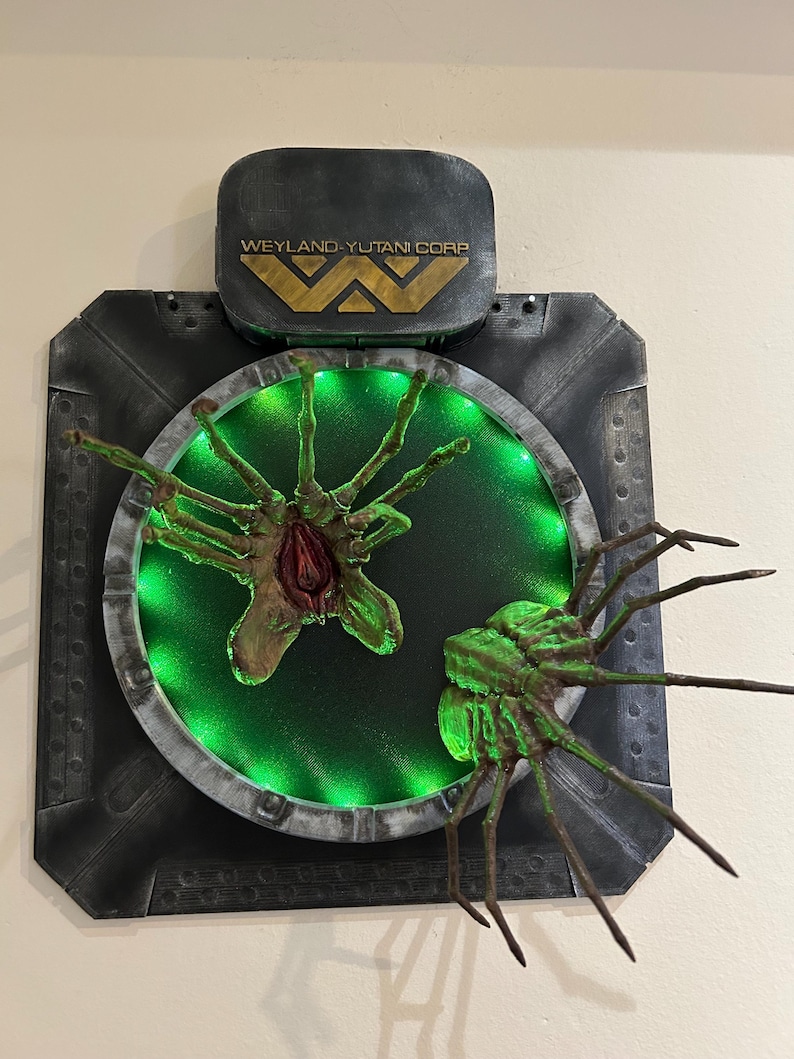 Alien Facehuggers Vent Wall Hanger LED Remote Control 16 Colour - Etsy