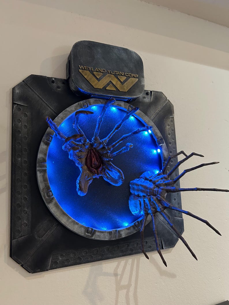 Alien Facehuggers Vent Wall Hanger LED Remote Control 16 Colour - Etsy