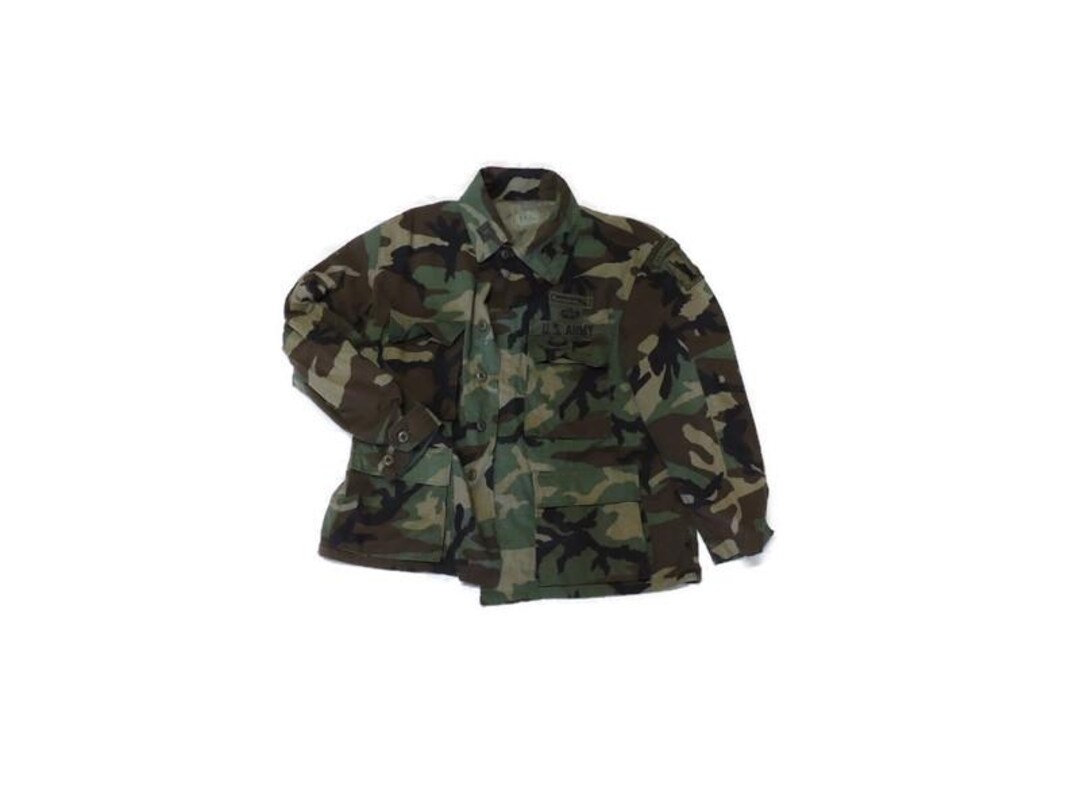 US Army Woodland Captain BDU Jacket With Badges and Rank Ranger Large ...