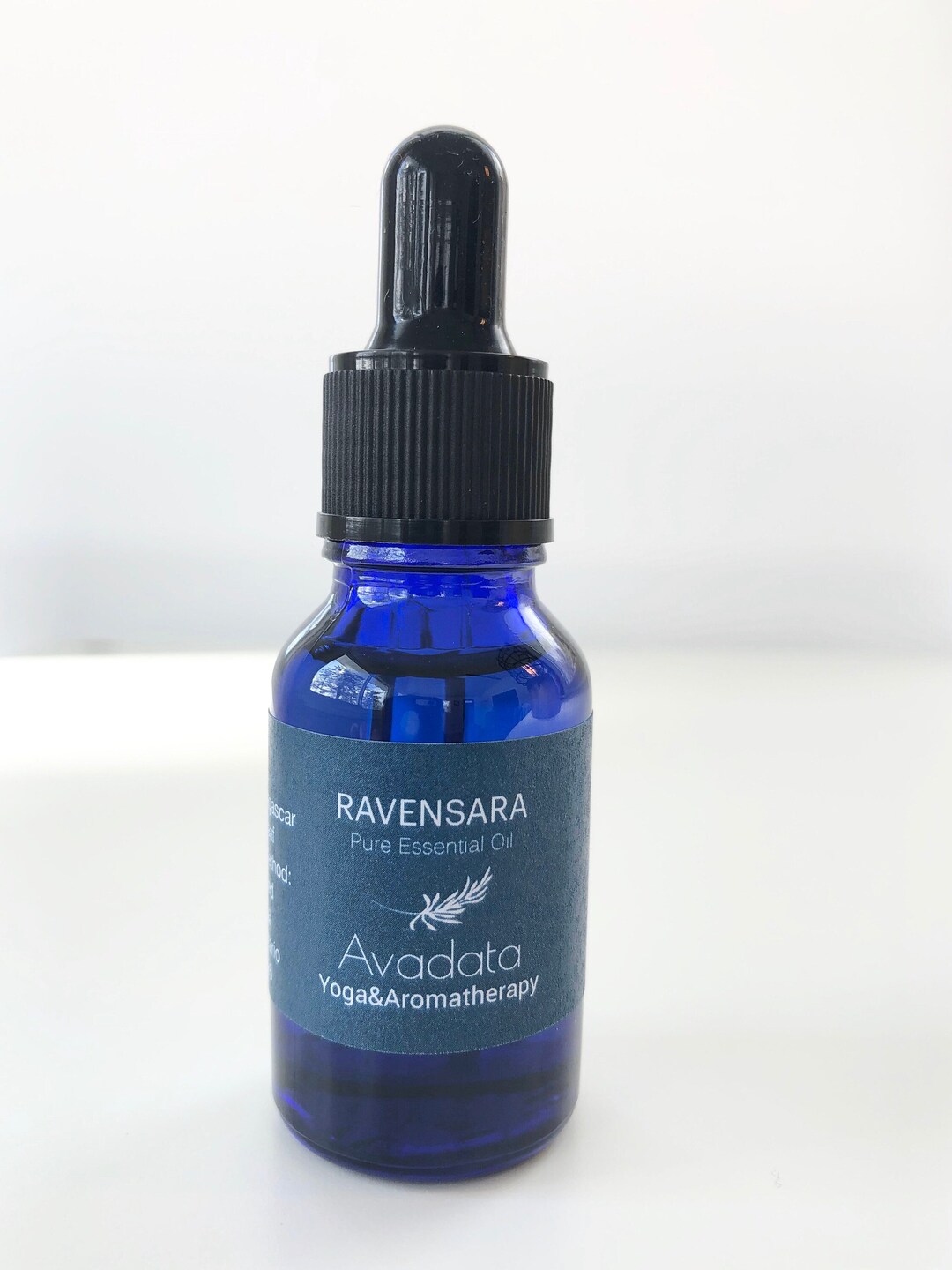 Ravensara Essential Oil - Etsy
