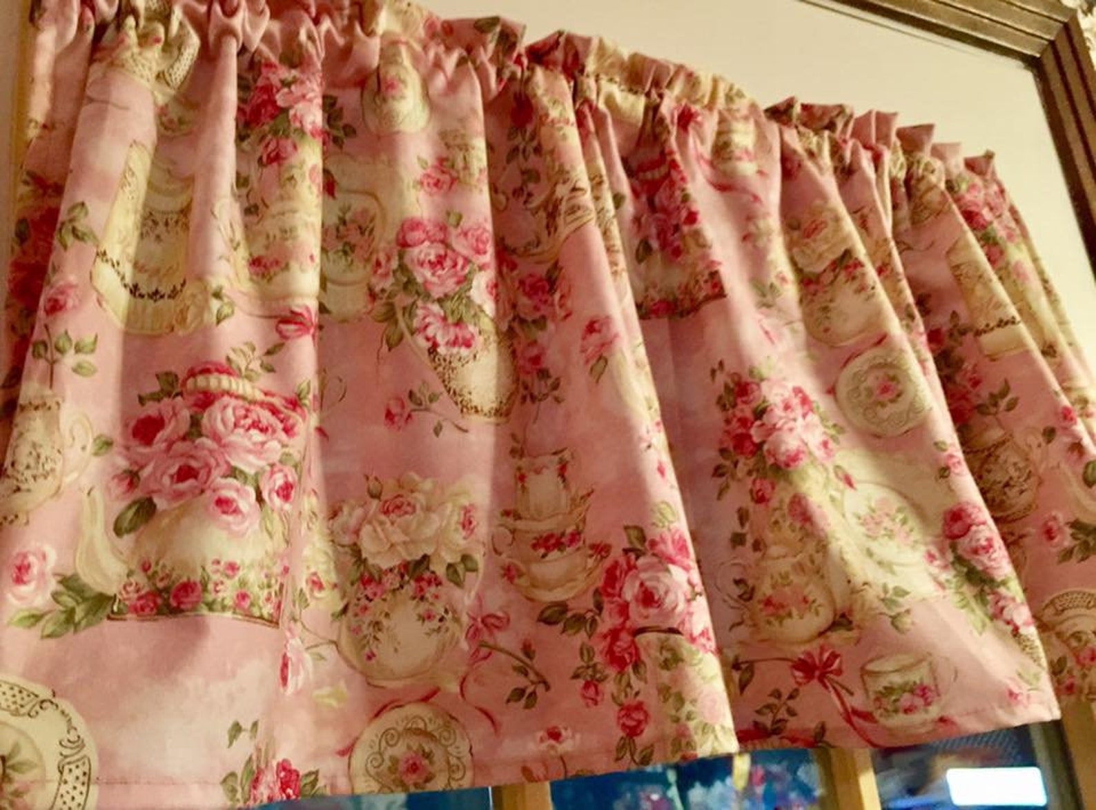 Rose Garden Valance Powder Pink Shabby Chic Teacup - Etsy