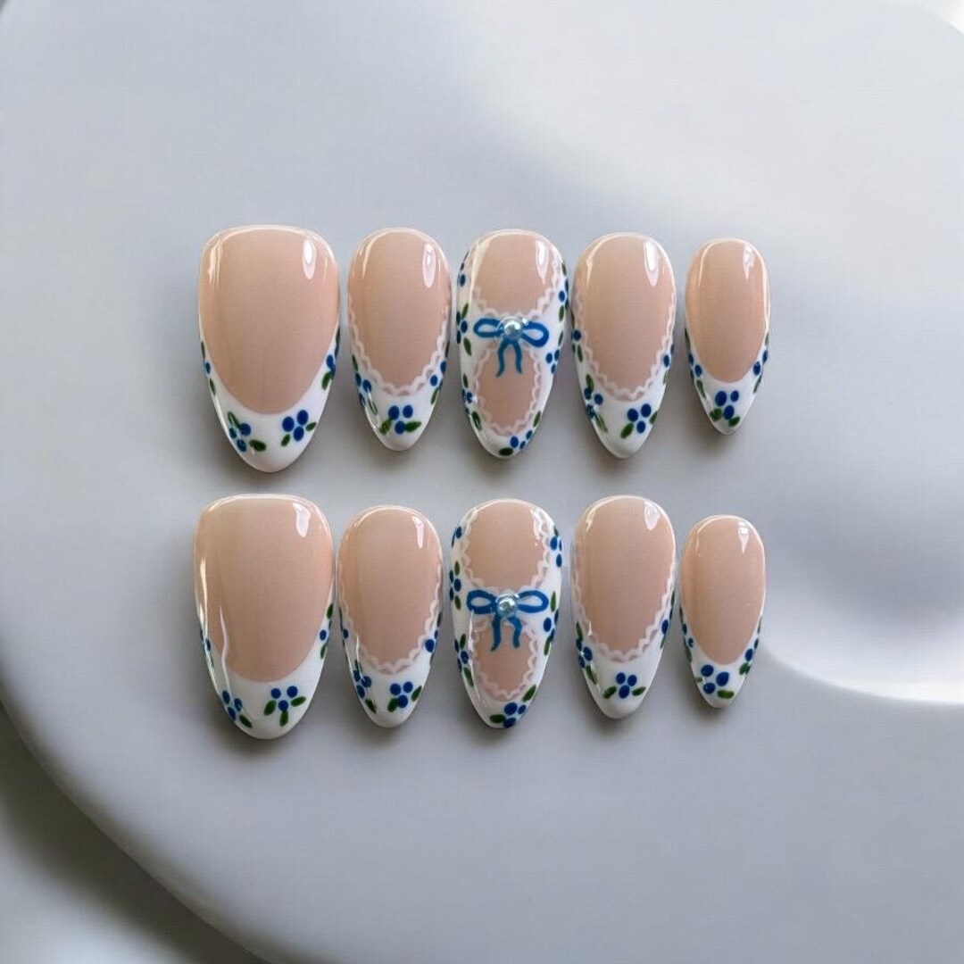 Blueberries Lovers | Handmade Press-on Nails With Blue Bow Accent ...