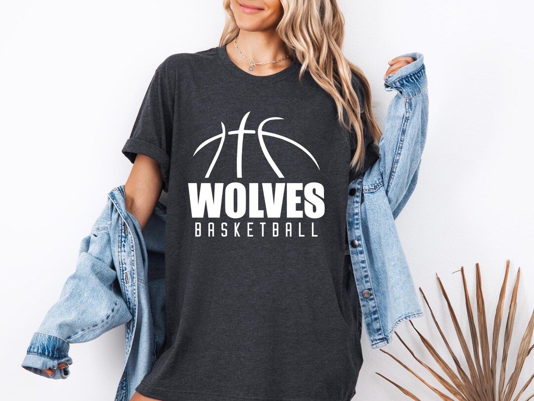 Wolf T-shirt Spirit Week School Pride Shirt Sports Team Fan Gift High ...