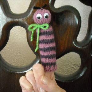 Puppet/hand Puppet/knit Finger Puppet/worm Puppet/cubical - Etsy