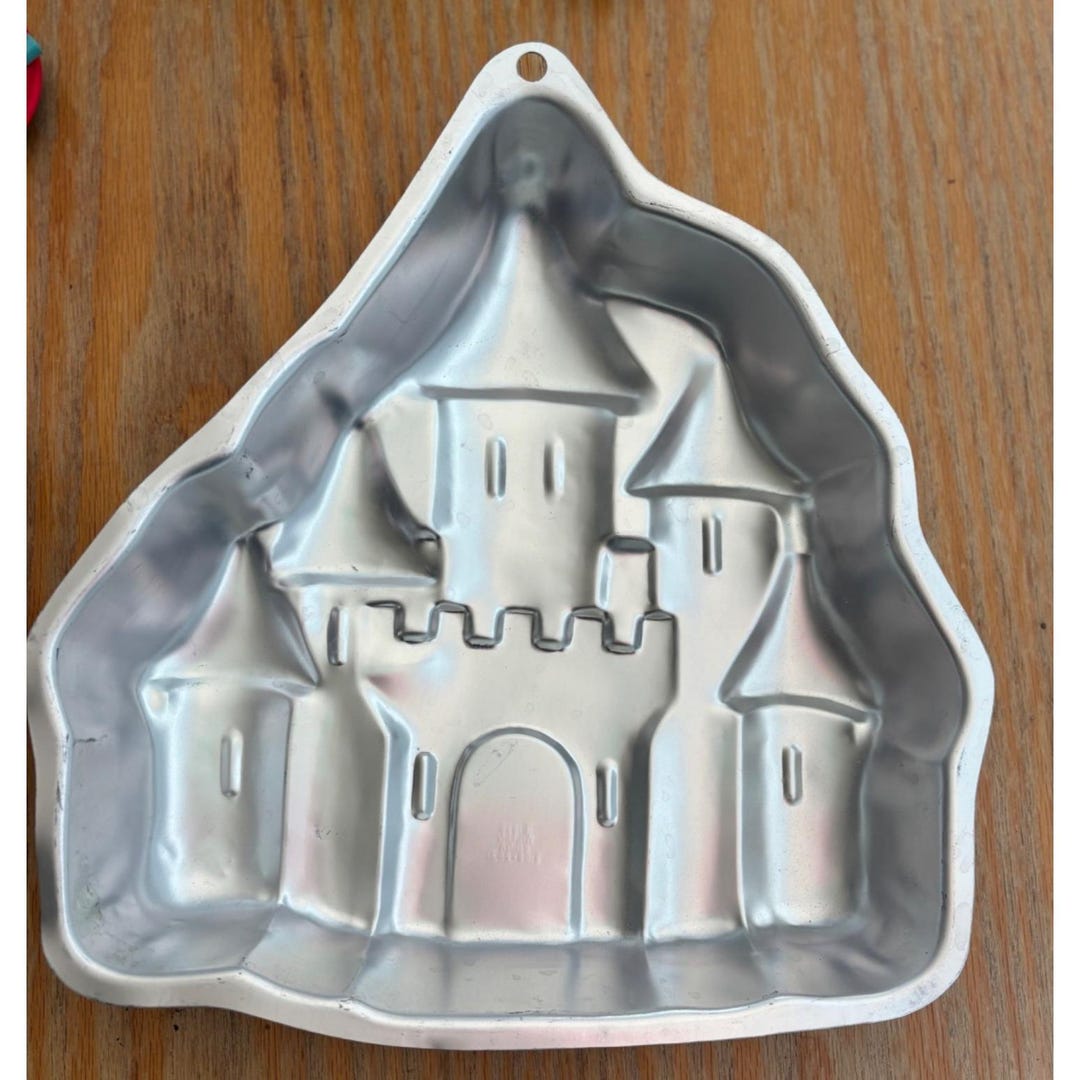 Vtg 90s Wilton Castle Cake Pan Aluminum 1998 Princess King Queen ...