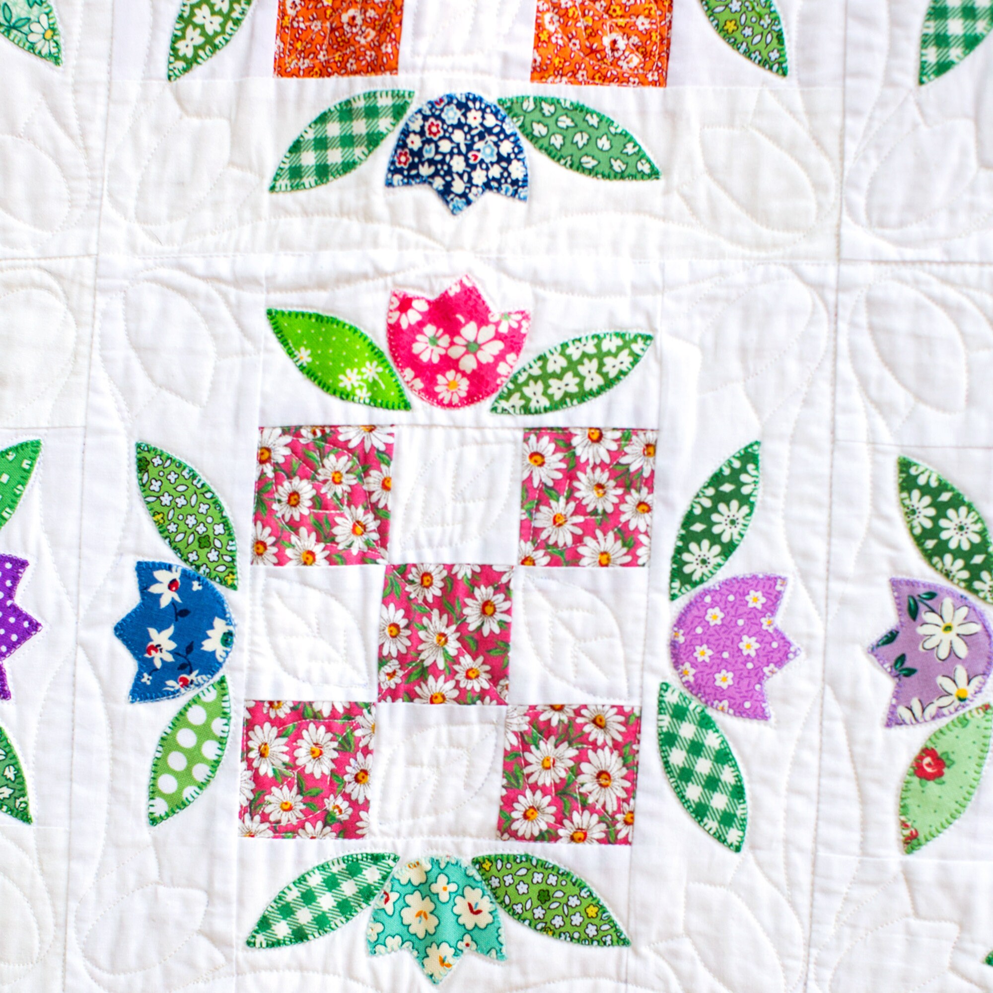 Handmade Heirloom Patchwork Quilt Appliqué / Vintage Style Tulip Design ...