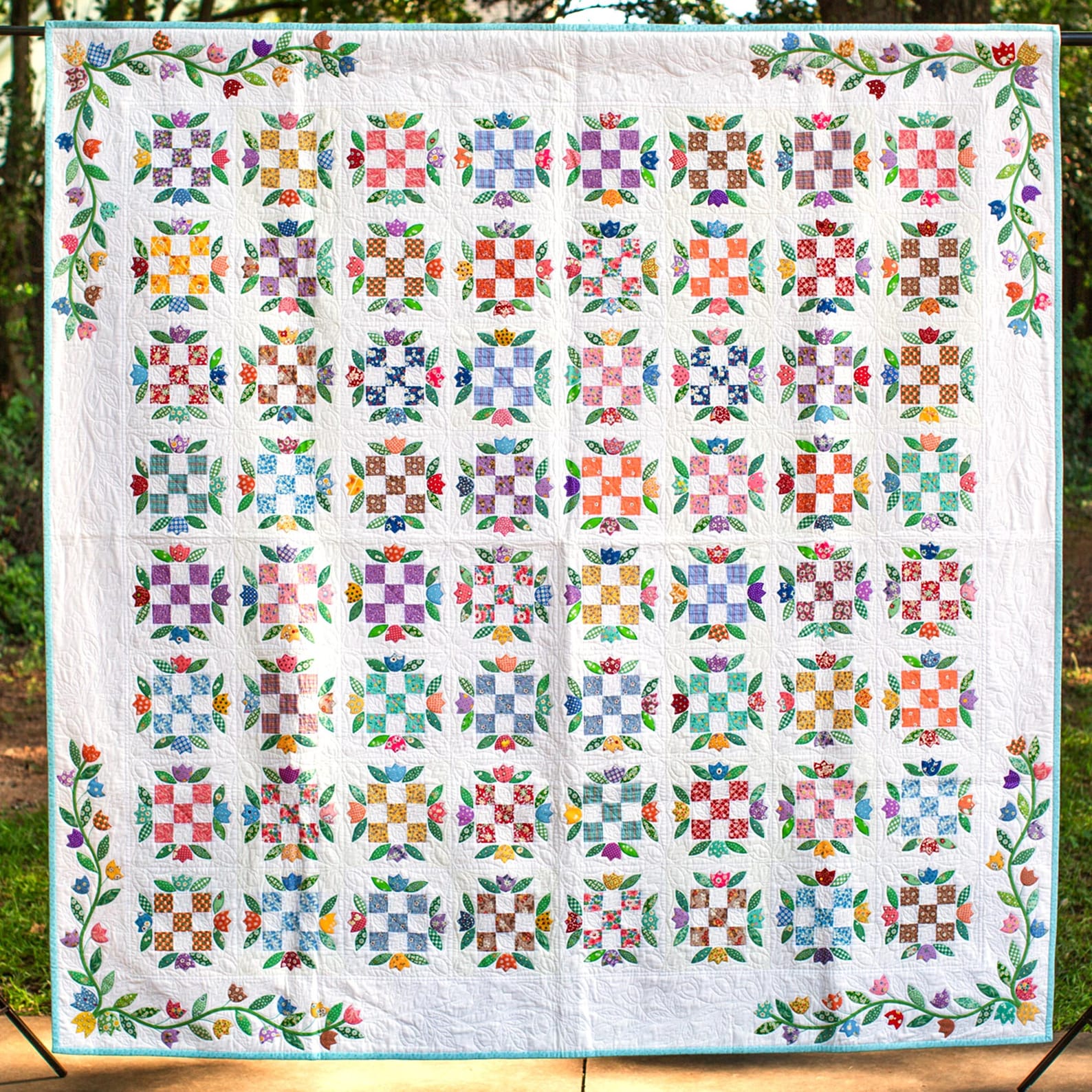 Handmade Heirloom Patchwork Quilt Appliqué / Vintage Style Tulip Design / Twin Full Bedspread ...