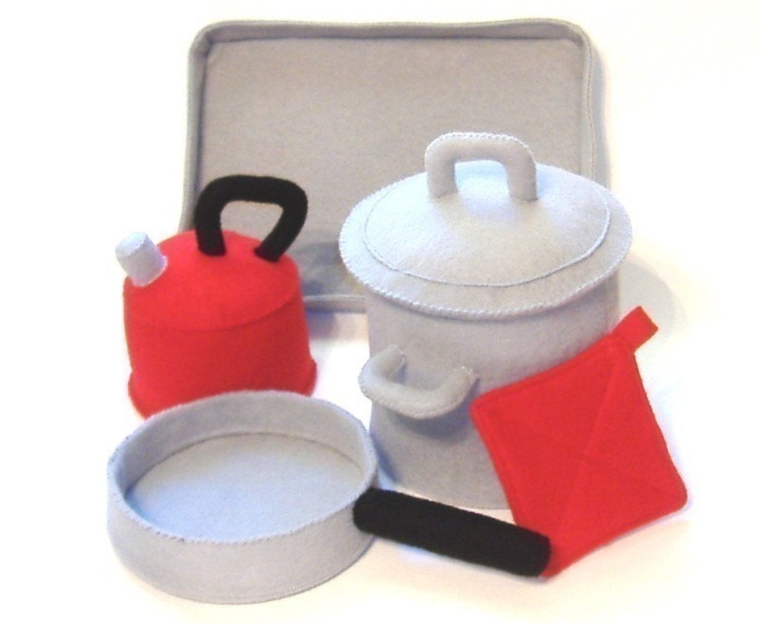 Kitchen Cookin' Pot, Pan, Lid, Tea Kettle, Cookie Sheet and Pot Holder ...