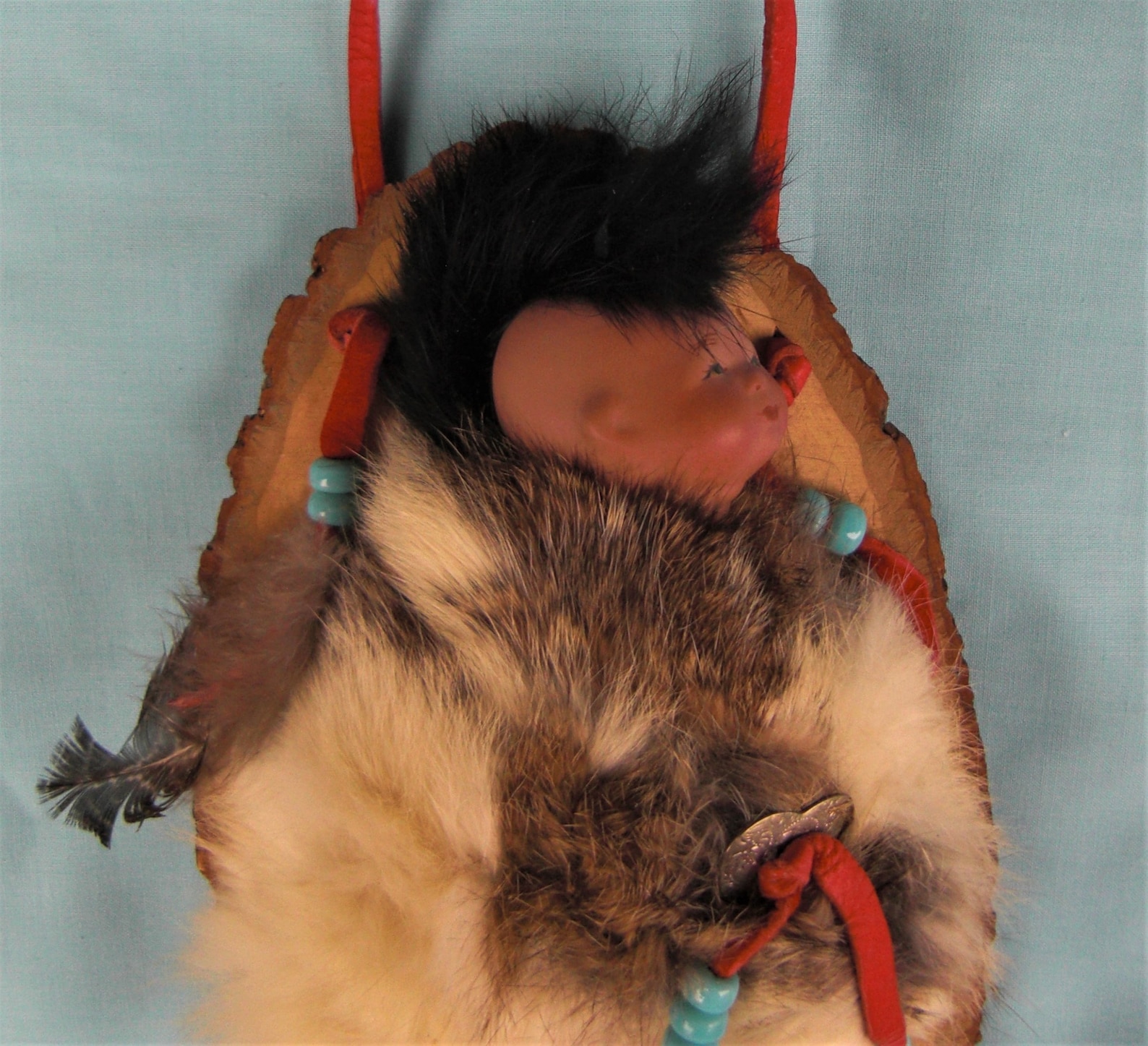 NATIVE AMERICAN CRADLEBOARD, Papoose Indian, Baby Porcelain Head, Fur ...