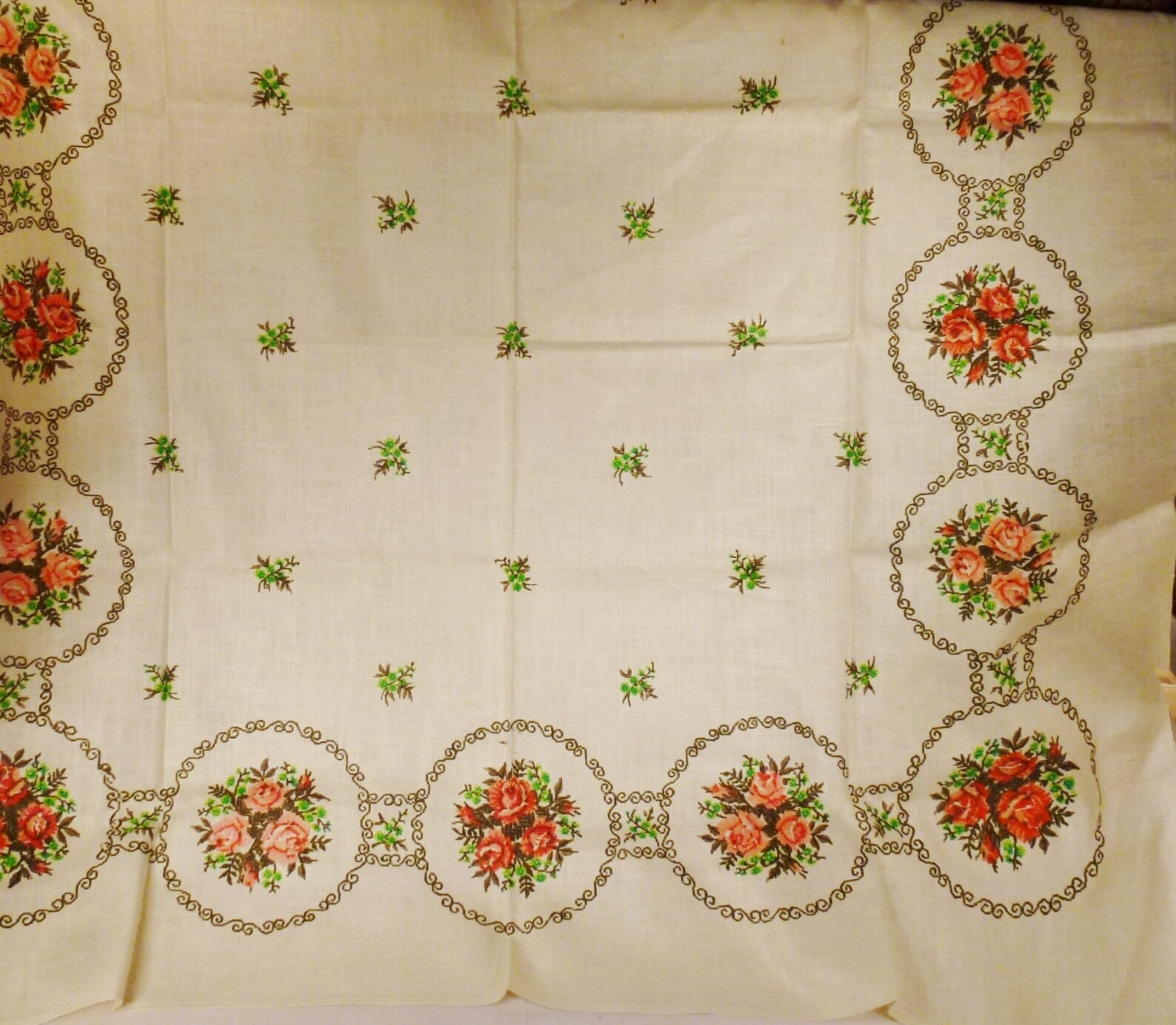 Vintage Linen TABLECLOTH linen ROSES Flowers printed MINT | Etsy