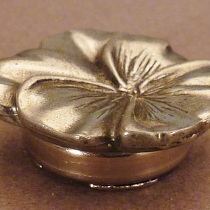 PANSY Flower, BUTTON Cover, Cast Pewter, Signed , DANFORTH, 1985, One ...