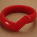 Moderne BAKELITE BRACELET CUFF Round Bright Red Red Cuff 3 in Diam 1 1/ ...