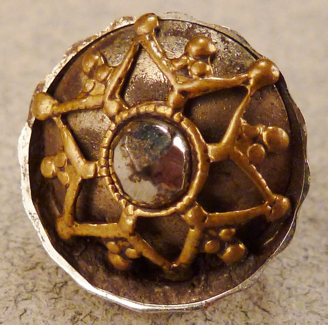 STEEL BUTTON Metal Victorian Steel Accents Round Star Vintage Pierced 7 ...