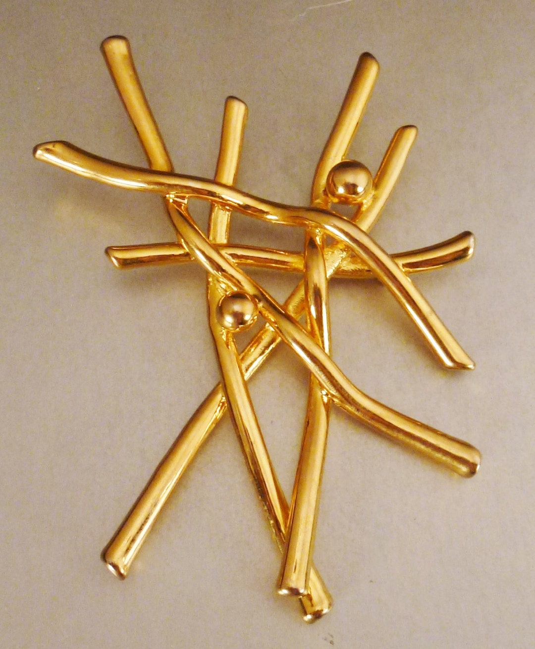 Vintage MODERNE BROCHE, Montaje abstracto, bailarines acróbatas PIN ...