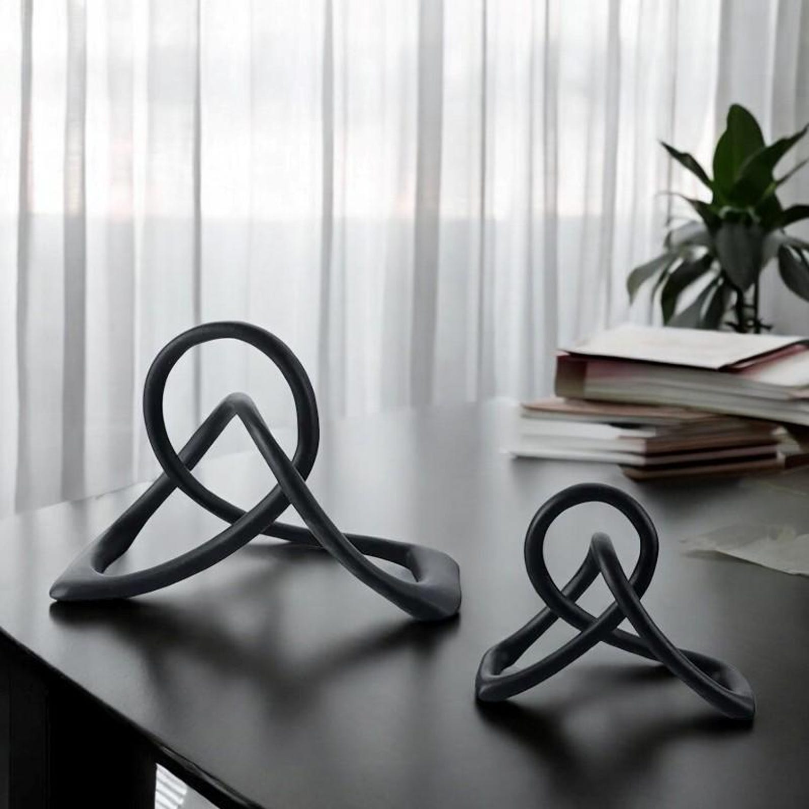 Knot Ornaments • Black Resin Geometry • Decorative Figurines • Winding ...