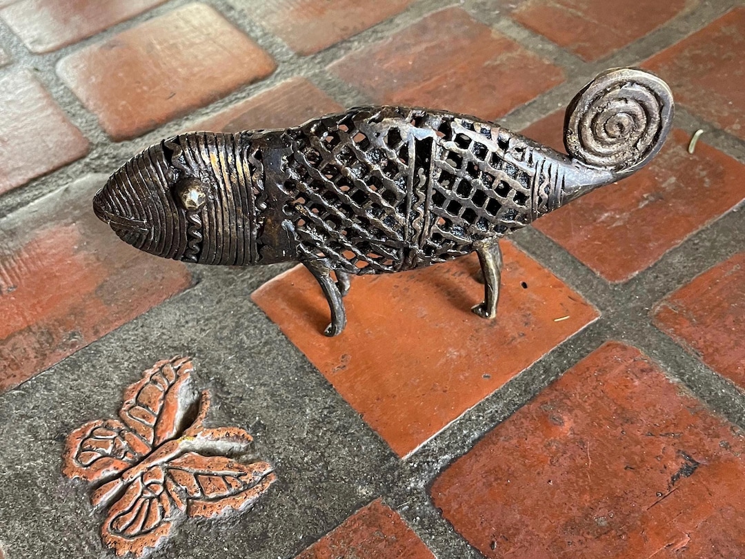 African Bronze Chameleon Lizard Statue Figurine Large Bronze Lizard ...