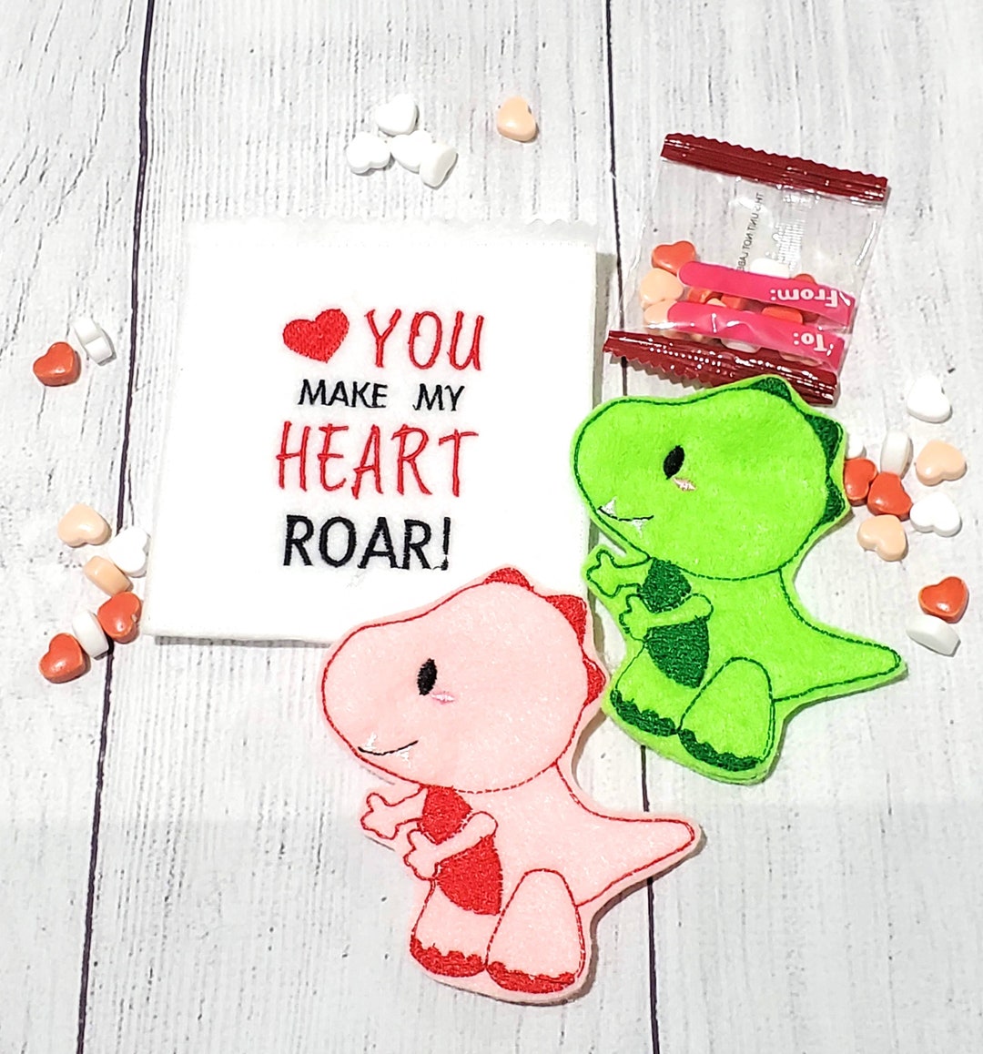 Dinosaur Valentine Card Pocket for Kids With Dinosaur Finger Puppet and ...