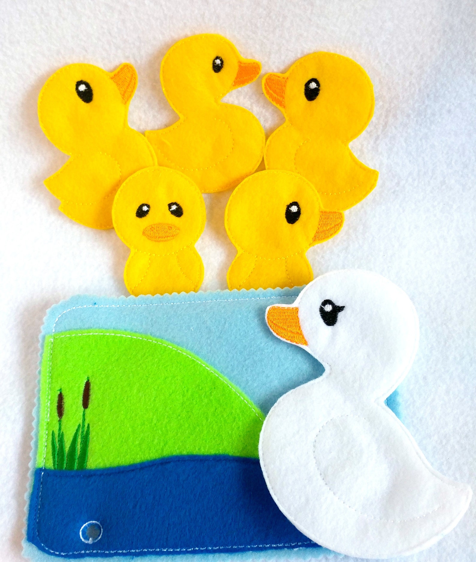 5 Little Ducks Felt Quiet Book Toddler Page and Flannel Board - Etsy
