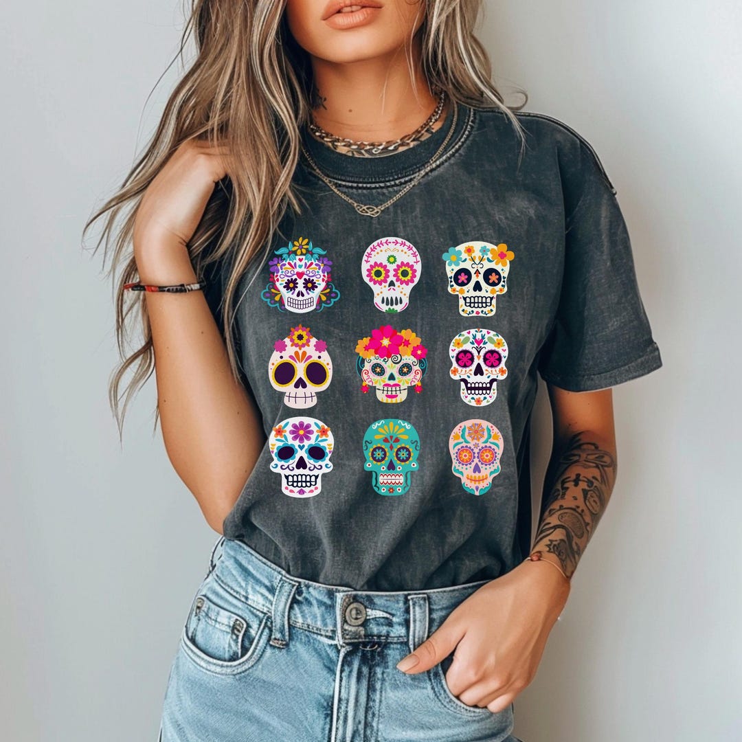 Colorful Dia Del Los Muertos, Cute Sugar Skull T-shirt for Day of the ...