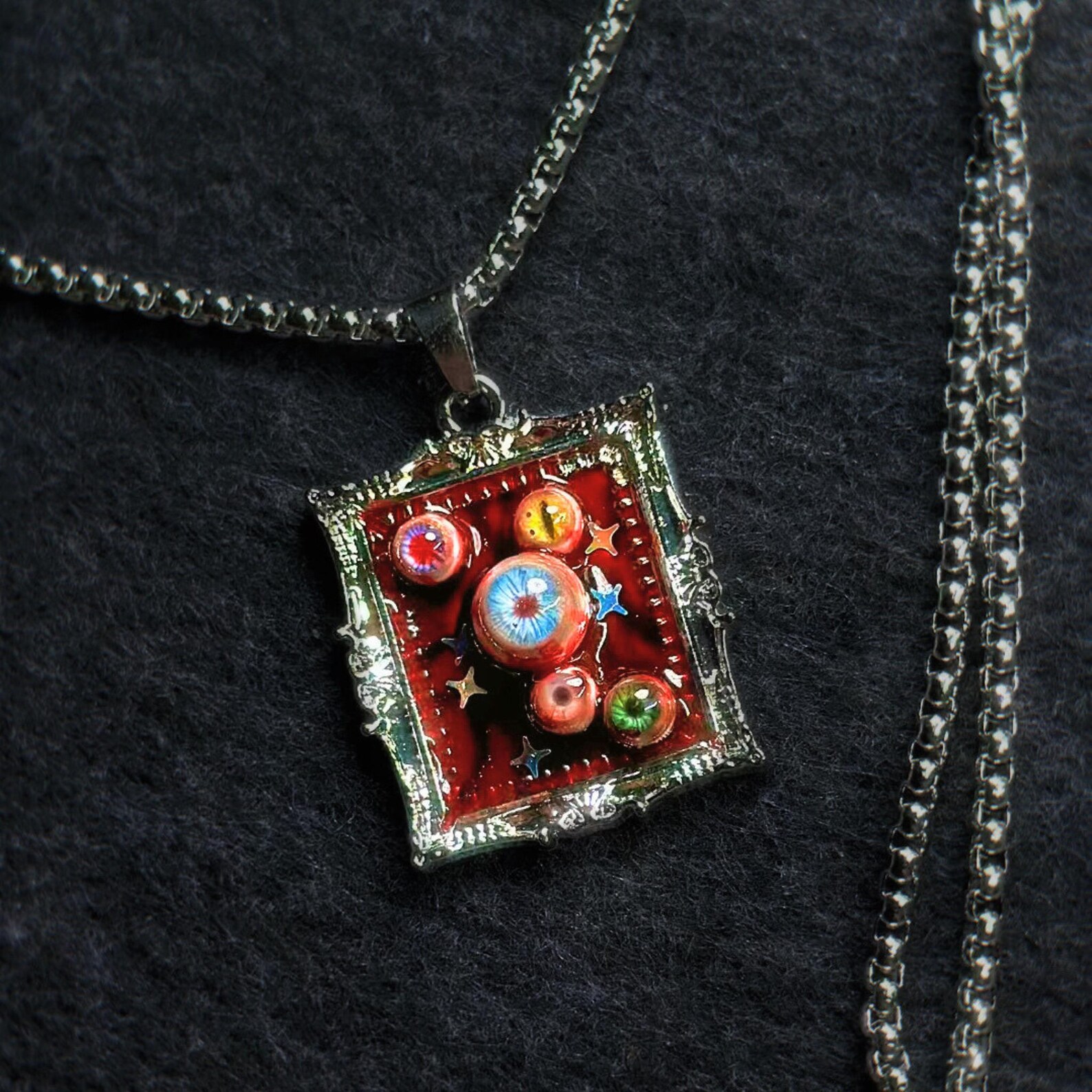Handmade Gothic Eyeball Pendant Necklace: Vintage Baroque Frame Resin ...