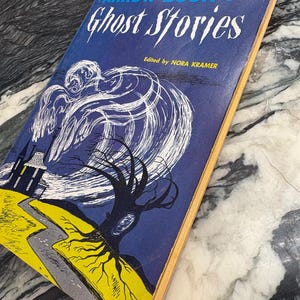Vintage Book - Arrow Book of Ghost Stories, Edited by Nora Kramer ...