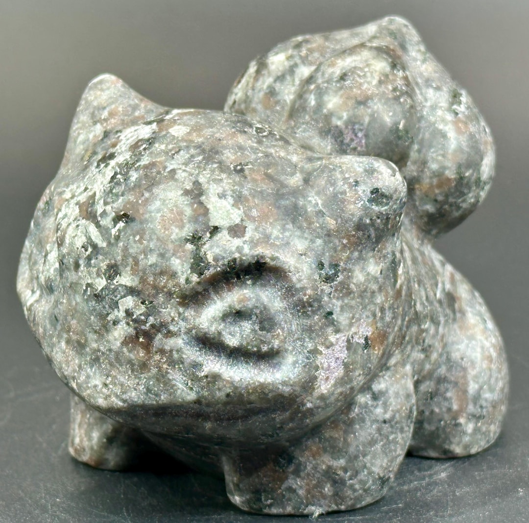 Yooperlite Bulbasaur Pokemon Crystal Carving - Etsy