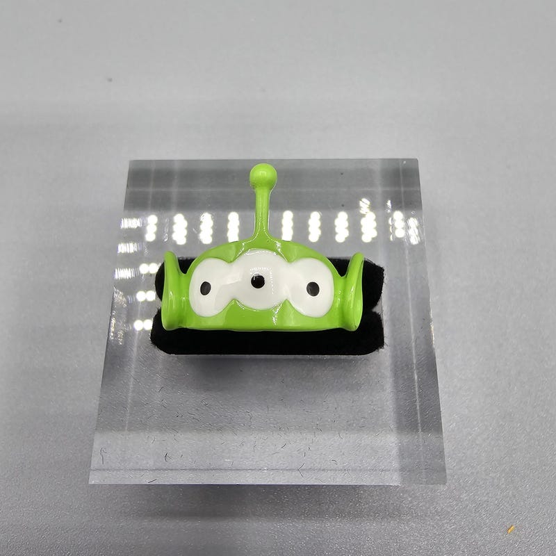 Alien Ring - Etsy