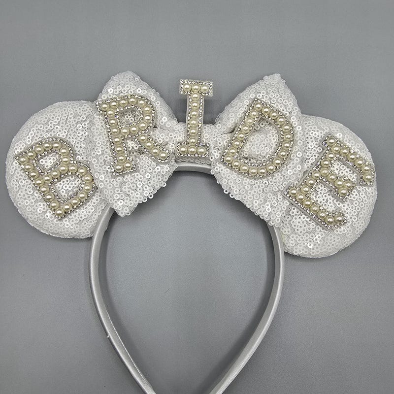 Minnie Mouse Bride - Etsy