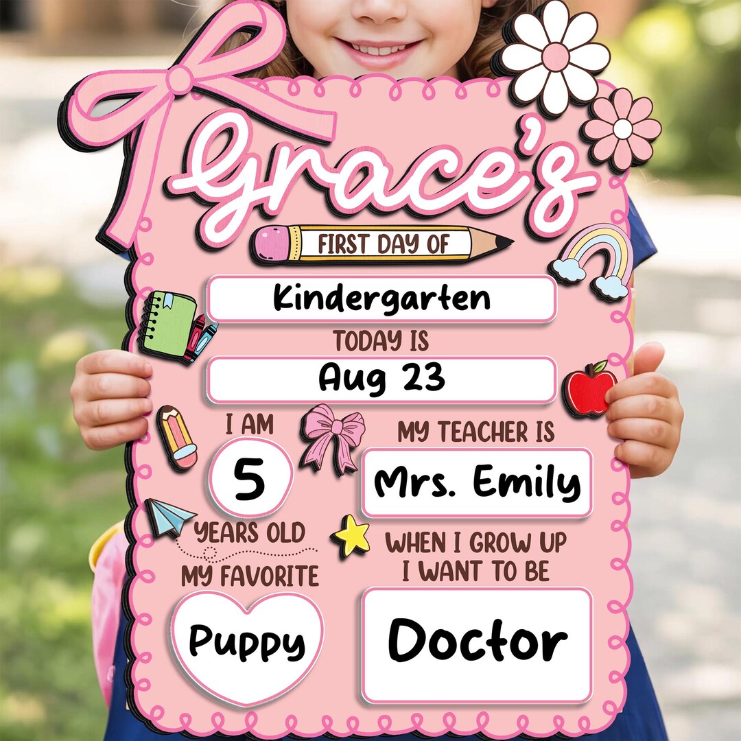 Personalized Daisy First Day of School Sign: Reusable Wooden Photo Prop ...