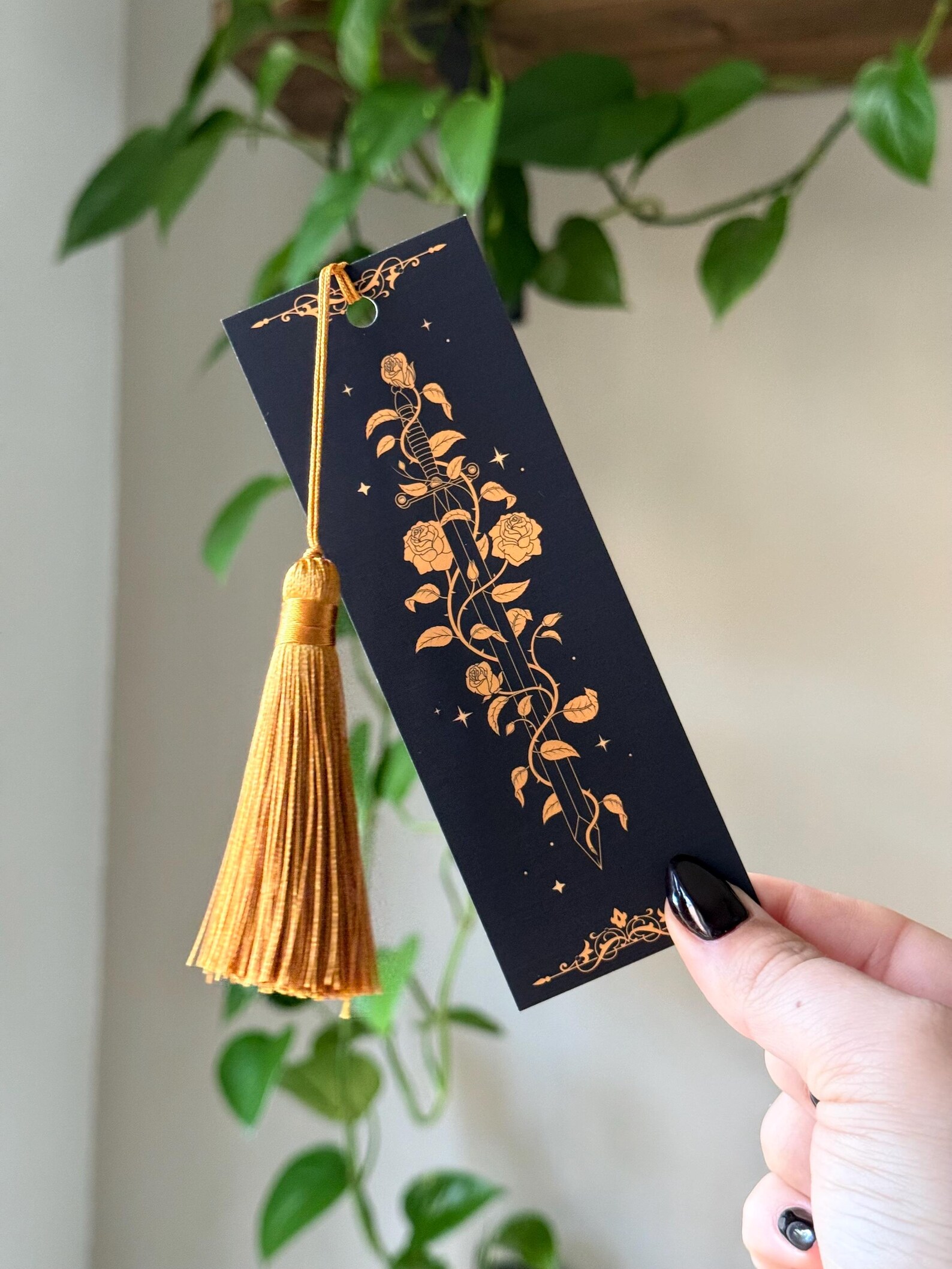 Lightlark Bookmark, Fantasy Bookmark, Alex Aster Bookmark, Thrones and ...
