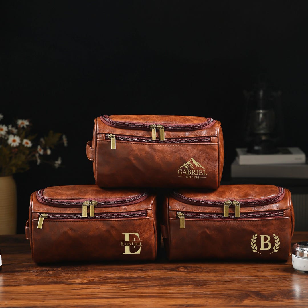 Personalized Men's Leather Toiletry Bag, Groomsmen Gifts, Engraved Dopp ...