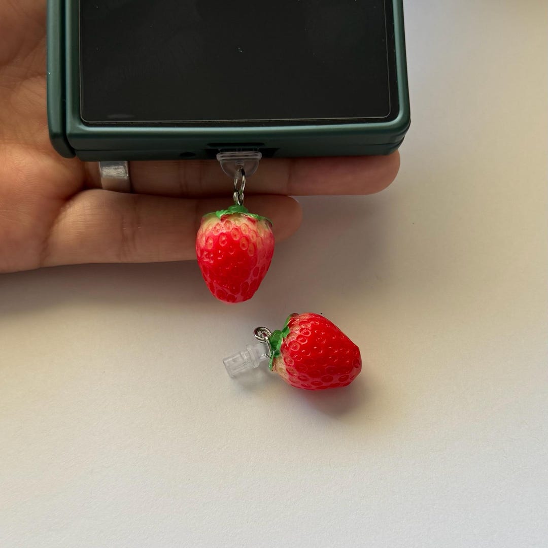 Strawberry Dust Plug Charm, Fruit Core Aesthetic Phone Charm, USBC Anti ...